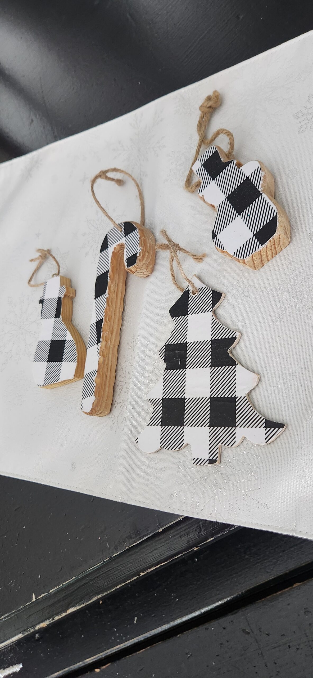 Set of 4 Buffalo Check Christmas Ornaments - Sooo Creative Designs Decor